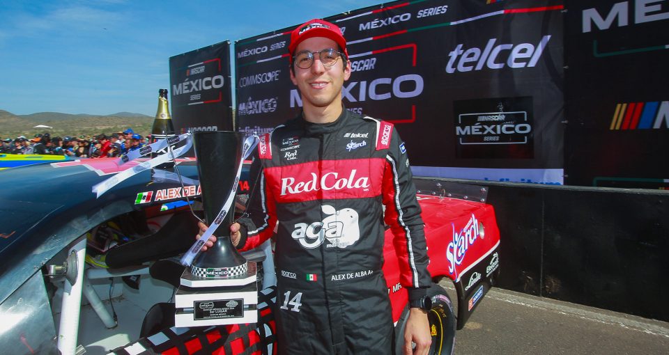 PODIO DE NASCAR MÉXICO PARA ALEX DE ALBA EN SU DEBUT CON AGA RACING ...